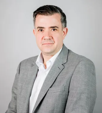 Meet the Team | Auctioneers in London, UK | Strettons