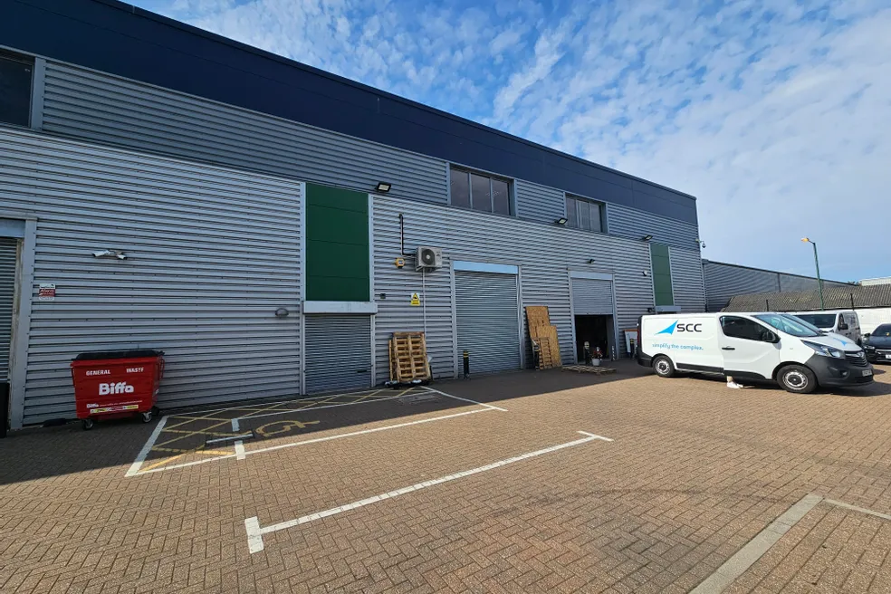 Industrial to let in Unit 4 Edmonton Trade Park, Advent Way, Edmonton ...