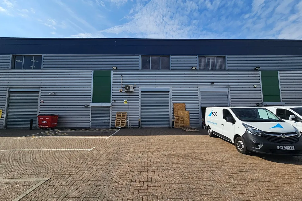 Industrial to let in Unit 4 Edmonton Trade Park, Advent Way, Edmonton ...