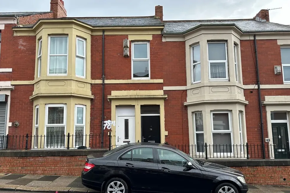 House with 4 bedrooms through auction in 76 & 78 Ellesmere Road ...